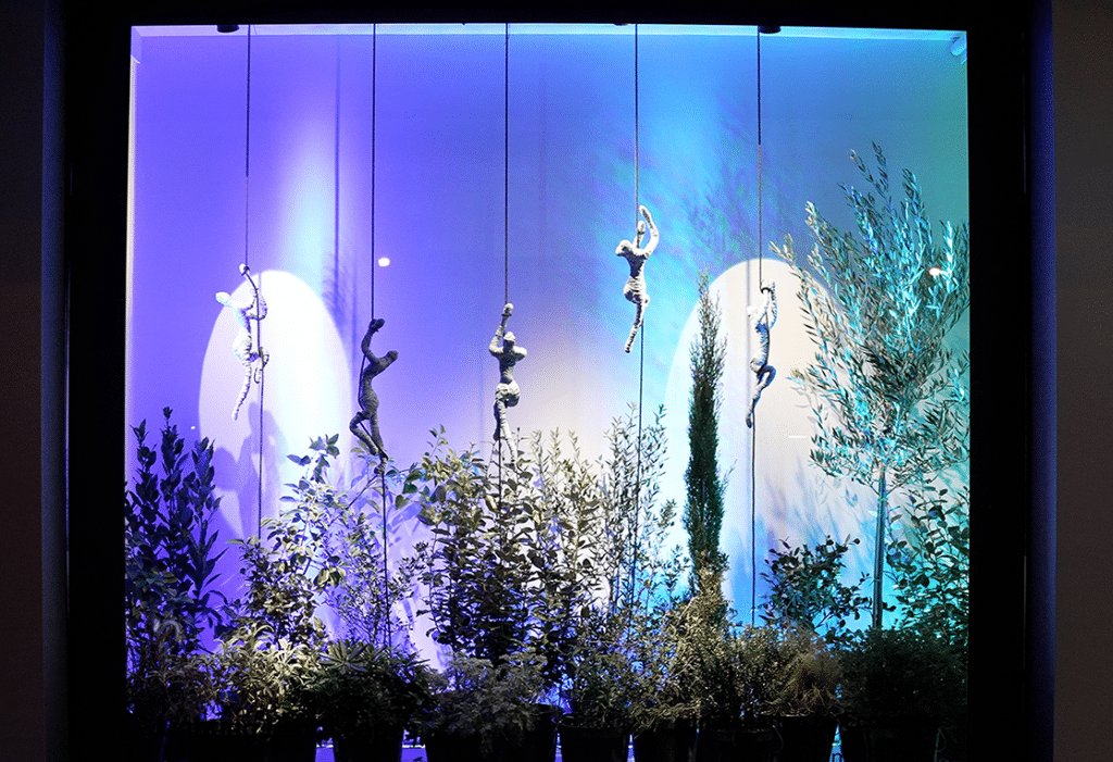 Narrative art through Visual Merchandising and lighting – HUB Lighting ...